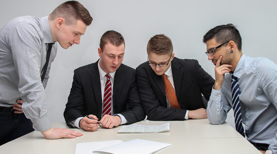 Delivering the best services – Vía Central